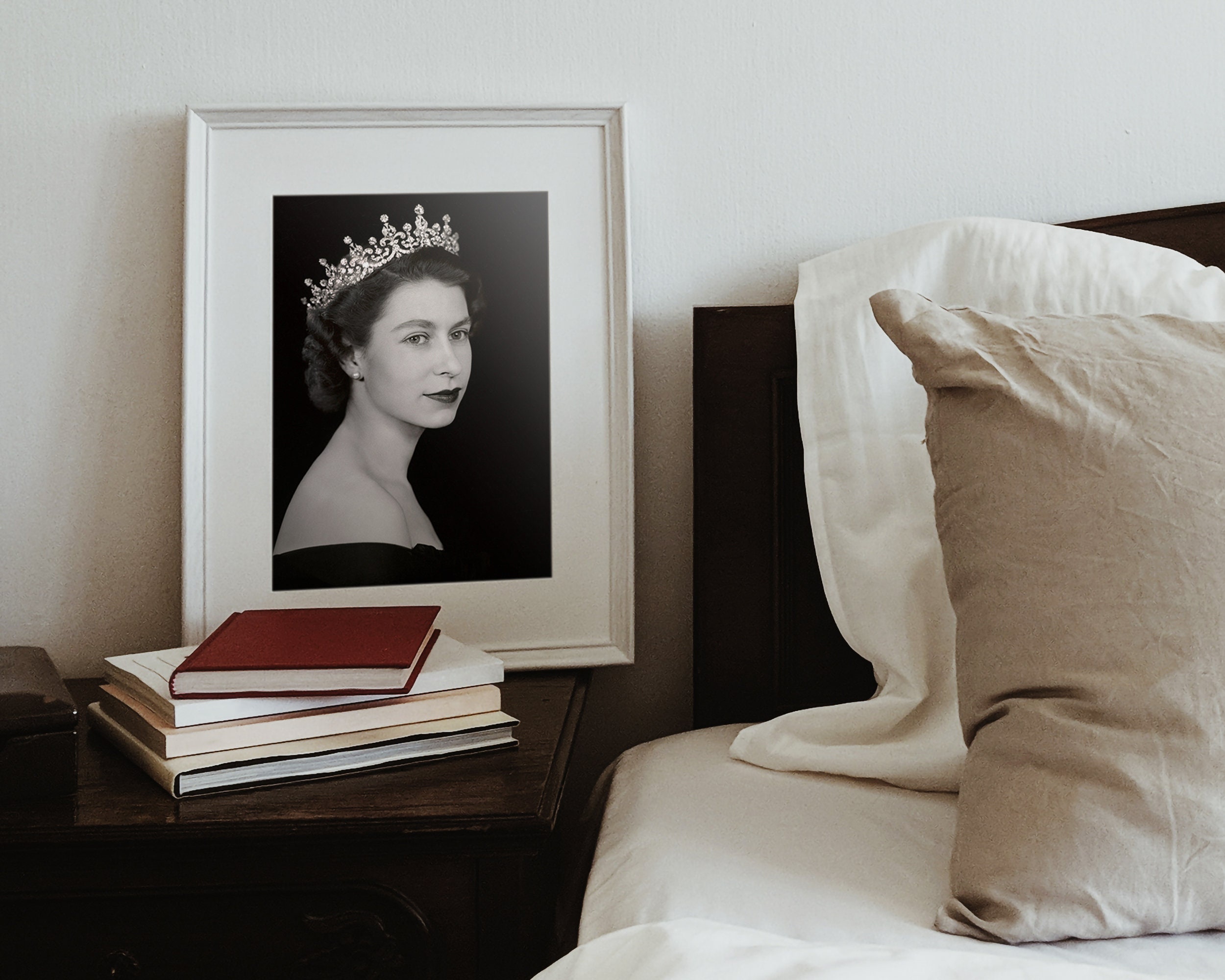 Queen Elizabeth II Portrait Print Set, Eclectic Wall Art, Queen ...