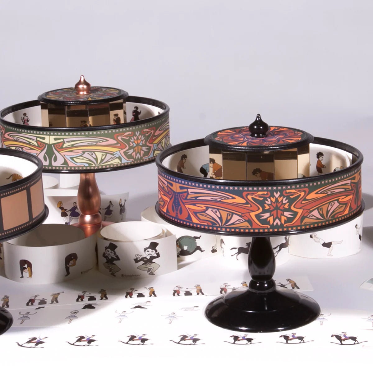 Praxinoscope Animation Toy Large Modern Design Graphic. - Etsy