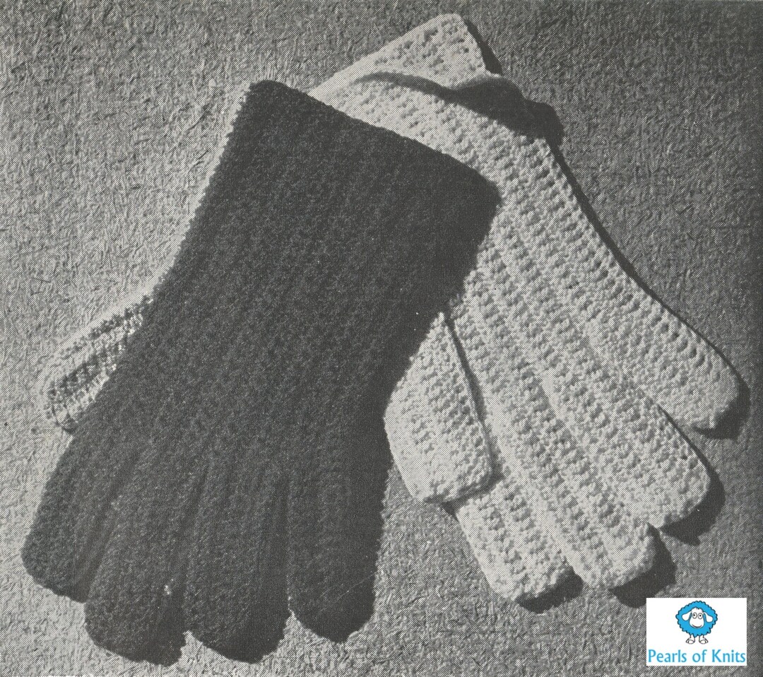 Women's Crochet Two Tone Gloves - Vintage Crochet Pattern From the ...