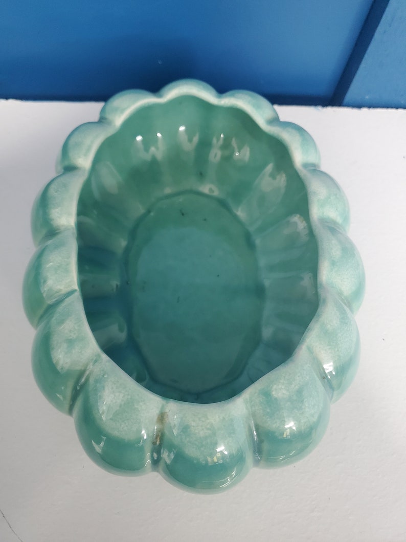 Hull Imperial F12 Planter - Etsy