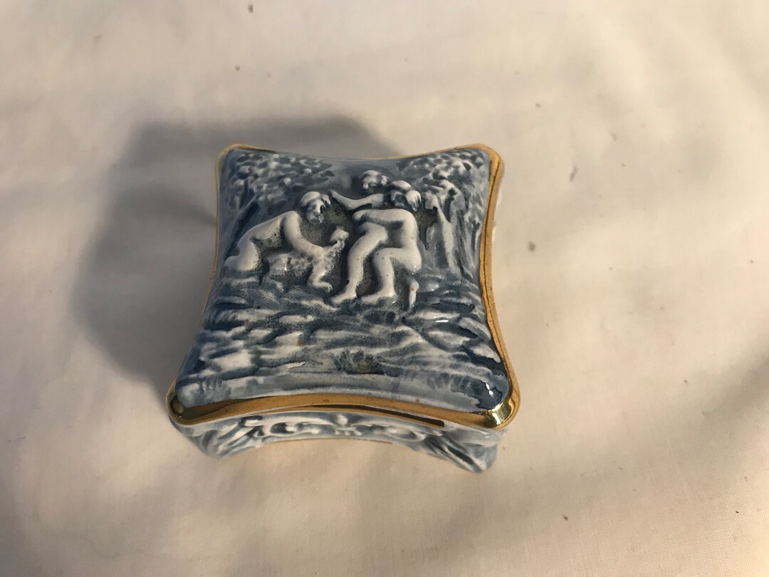 Vintage R Capodimonte Ceramic Trinket Box - Etsy