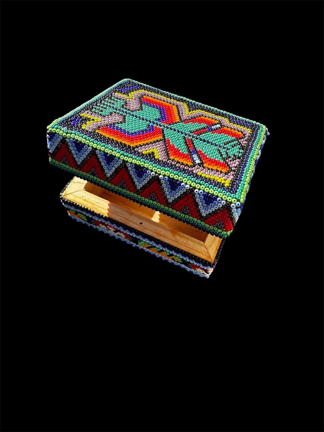 Huichol Indigenous Fair Trade Peyote Box Medicine Wood Beaded ...