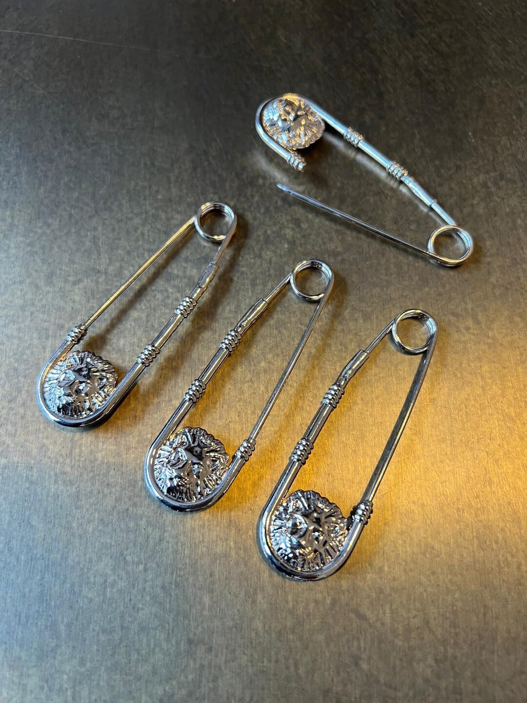 70mm Length Lion Head Safety Pins Brooches Kilt Pins With Loops Brooch Scarf Pin Shawl Pins ...