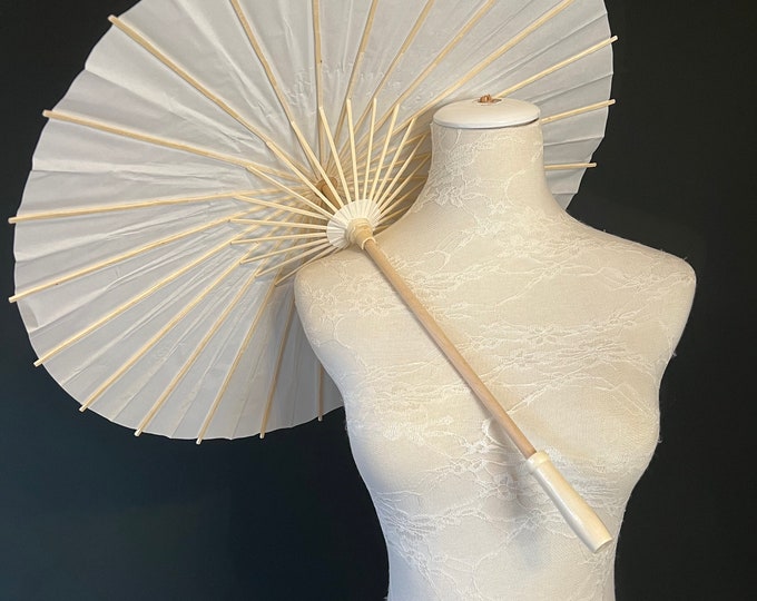 Vintage Small White Parasol W/ Lace Trim, 70s White Parasol, Great for ...