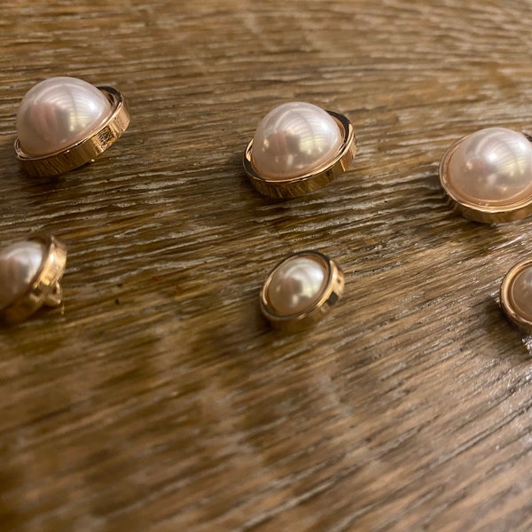 Gold and Pearl Shank Buttons - Etsy