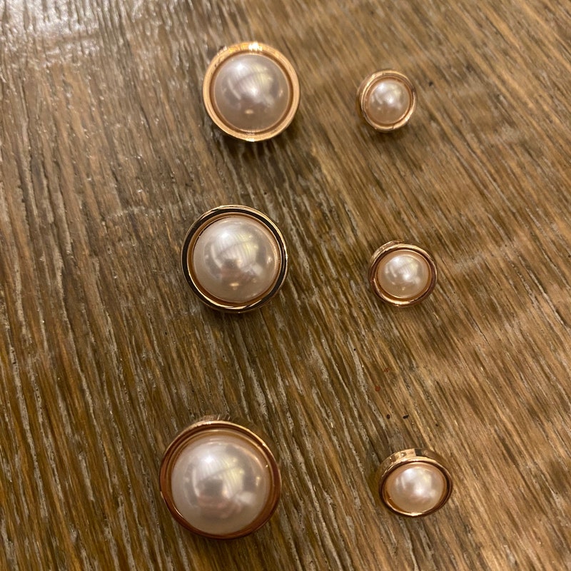 Vintage Shank Buttons 12 - Etsy UK