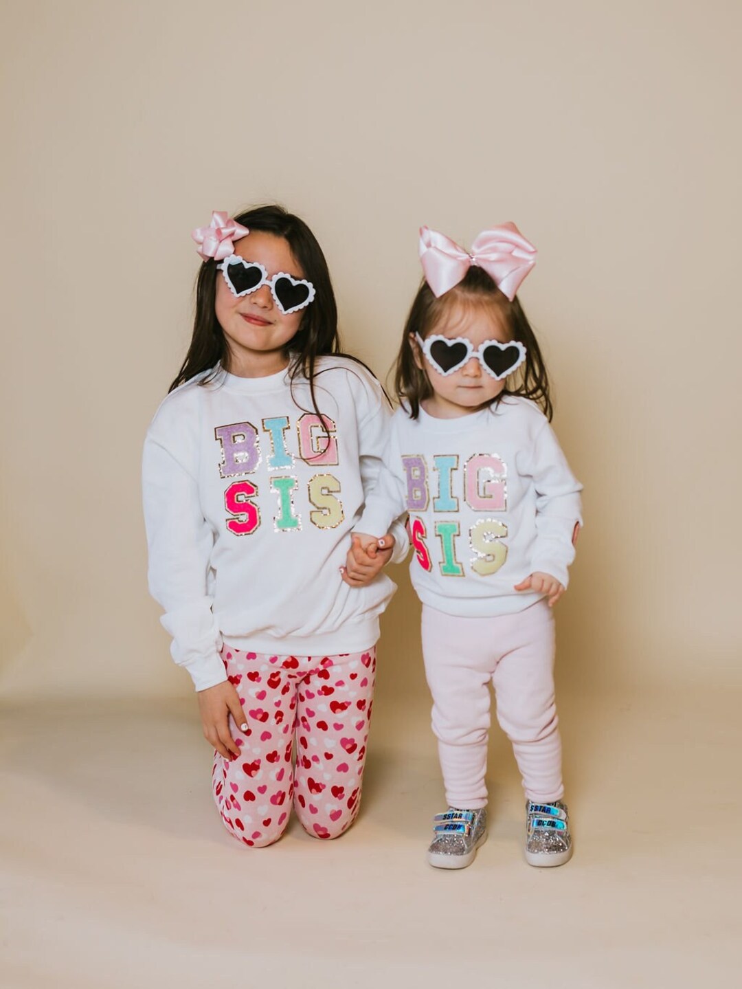 Felpa con patch in ciniglia Big Sis, felpa con patch con lettera ...