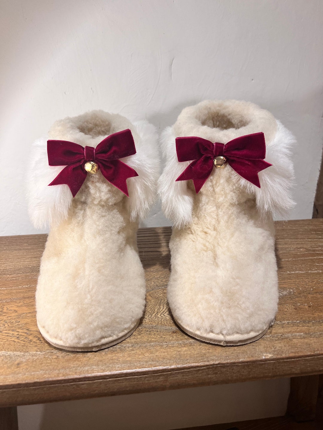 Super Cosy Woolly Christmas Santa Slippers With Jingle Bell Bow - Etsy