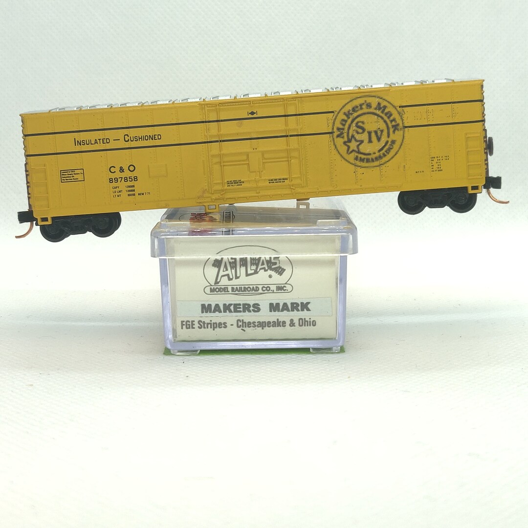 Custom Painted and Decaled N-scale Atlas Boxcar, Yellow and Silver With ...