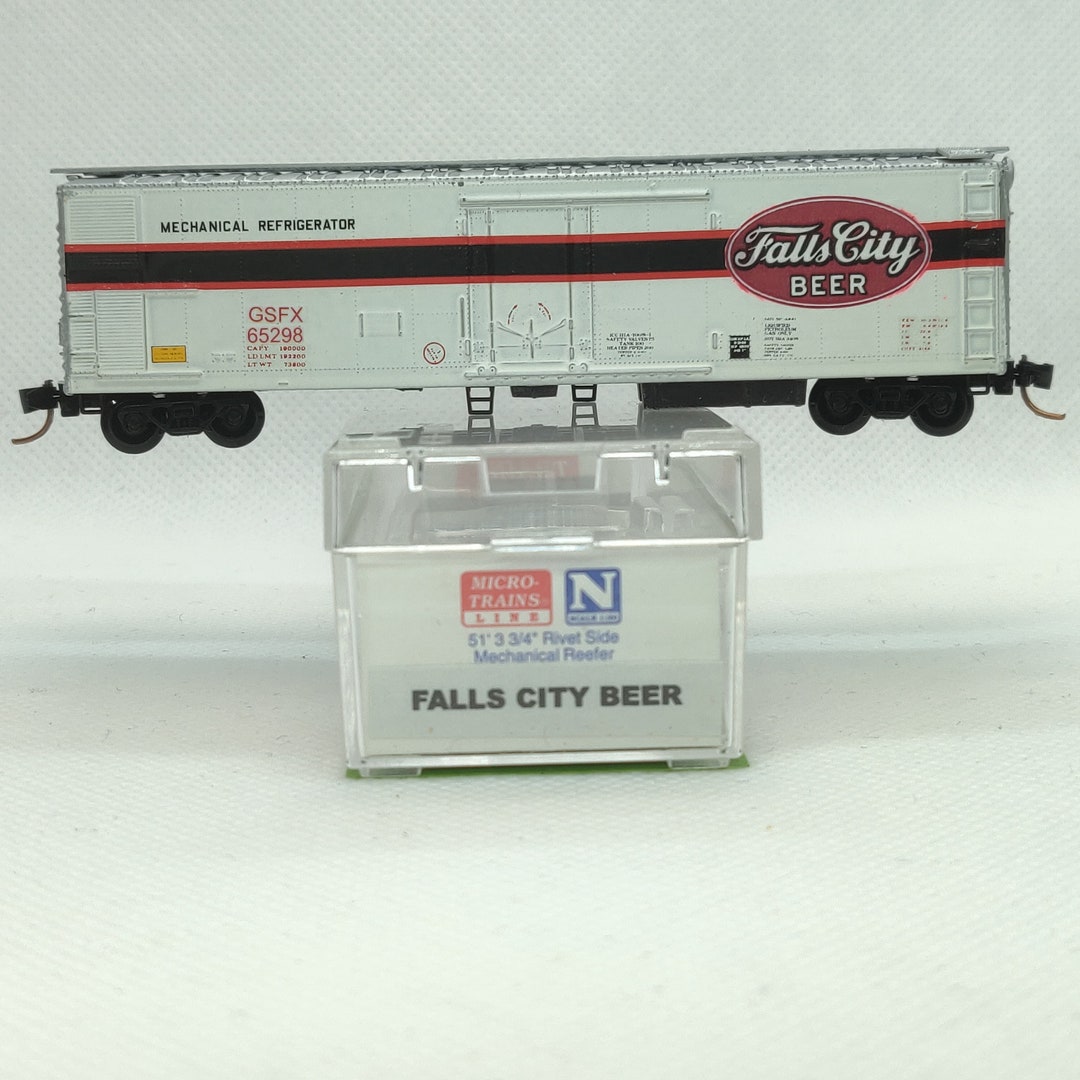 Custom Painted and Decaled N-scale Micro-trains Reefer Car, White and ...