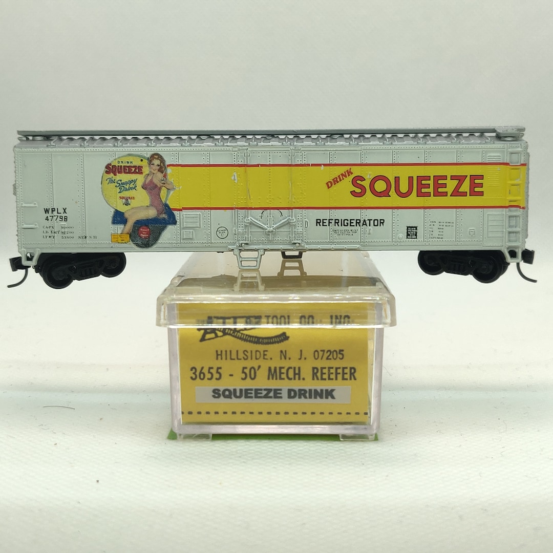 Custom Painted and Decaled N-scale Atlas Reefer Car, White and Silver ...