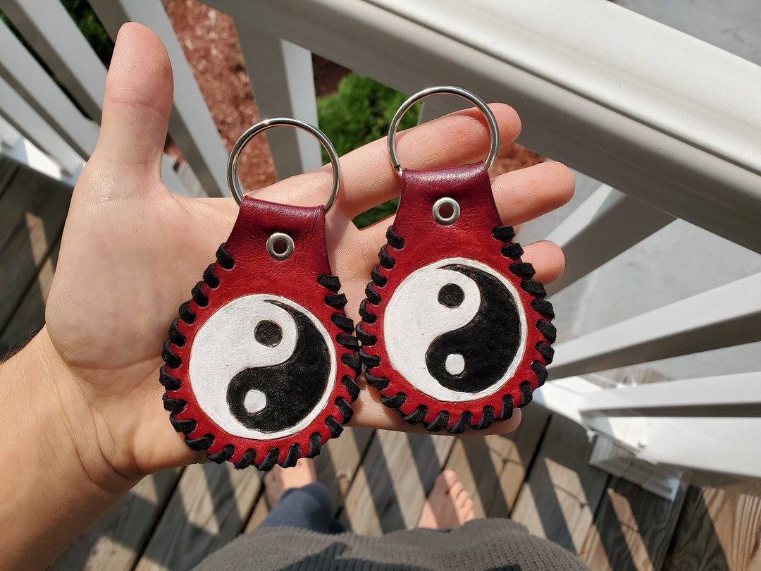 Yin Yang Enso Leather Keychain - Etsy