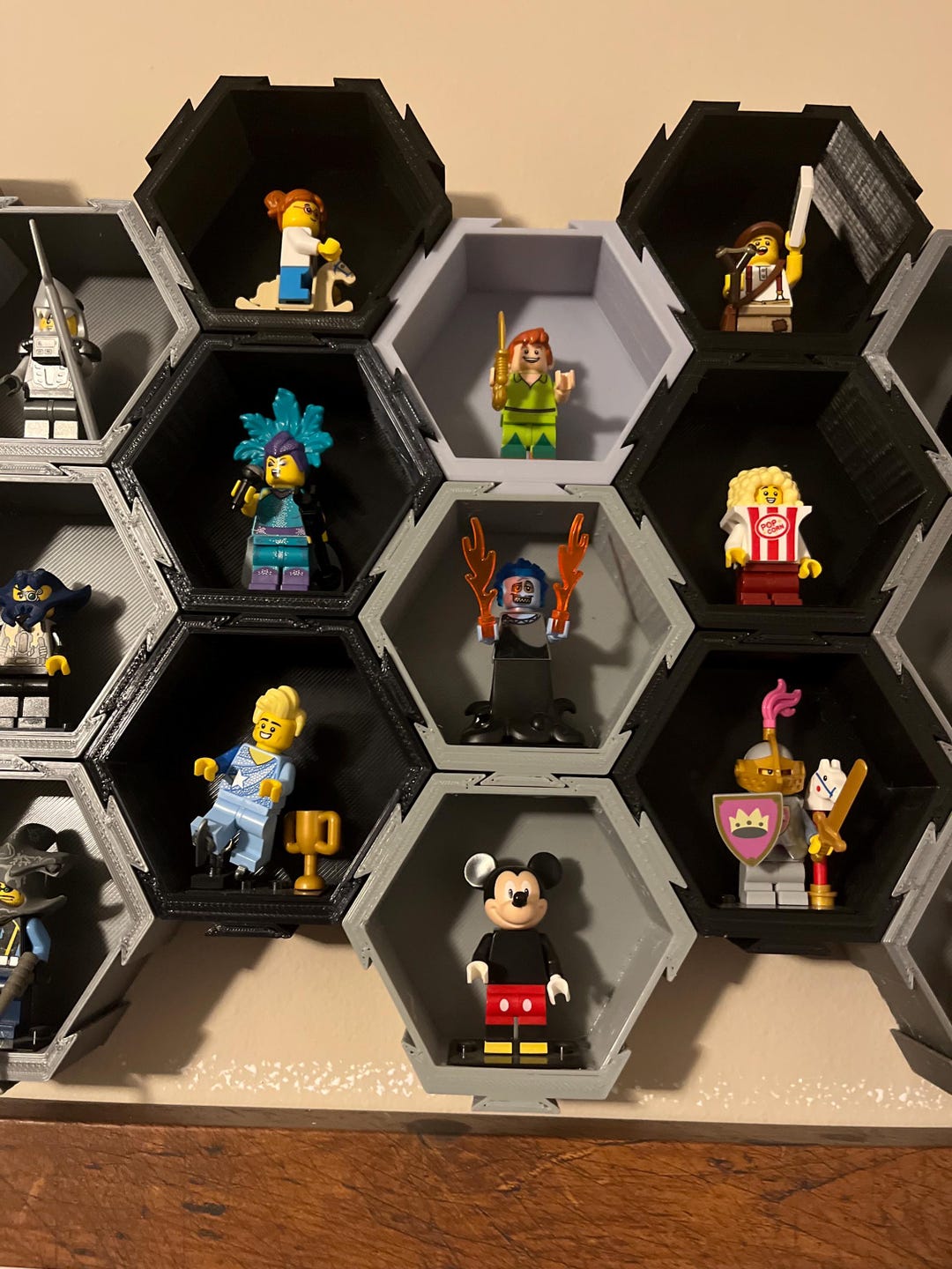 Lego Minifigure Holder Modular Hexagonal Wall Display Screw Mount or ...