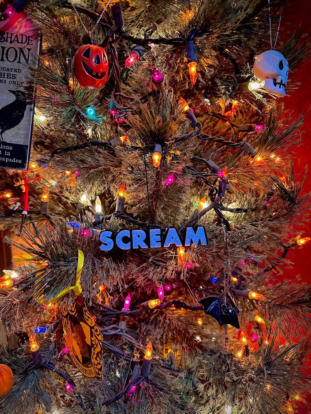 Scream Christmas Tree Ornament / Keychain / Display - Etsy