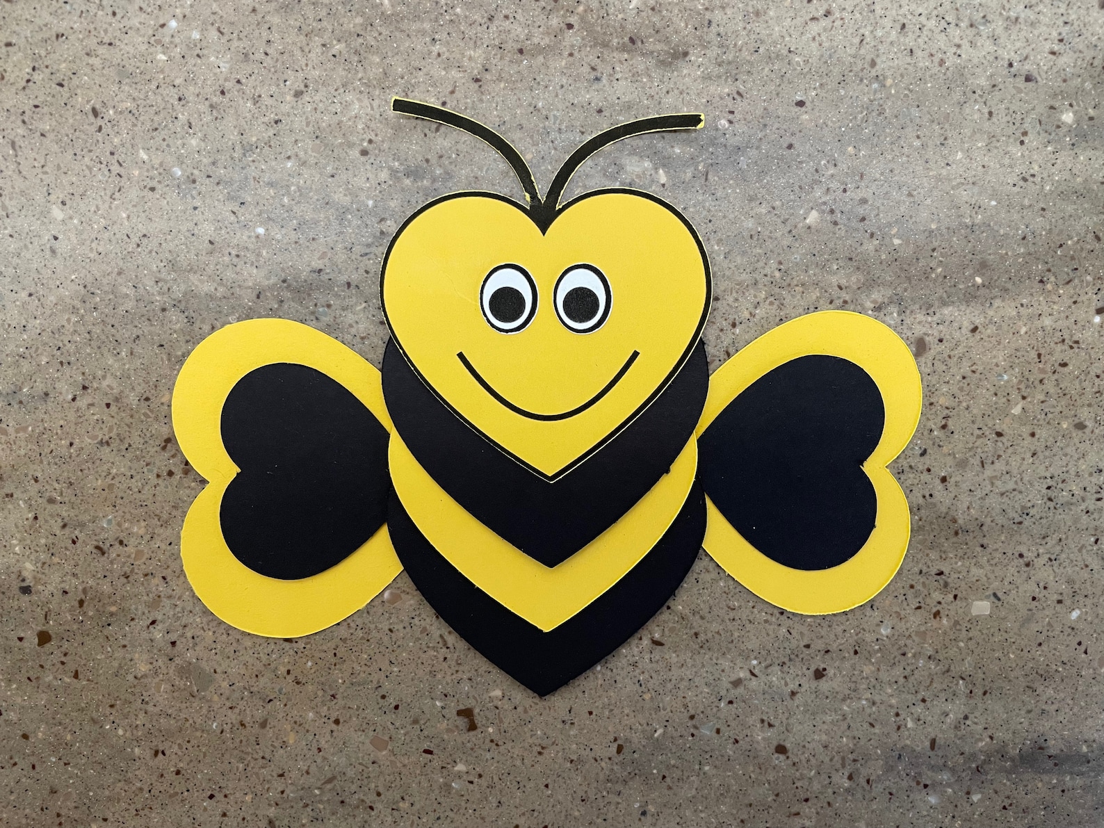 Valentine's Day Bee Heart Craft Kit--cardstock Paper Craft for Kids - Etsy