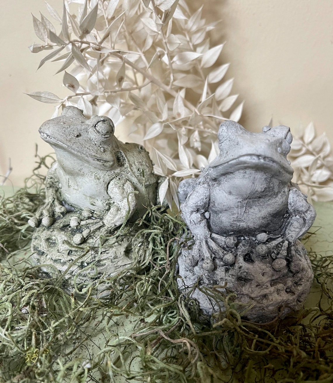 Frog and Toad Garden Statues Frog Statues Toad Garden - Etsy