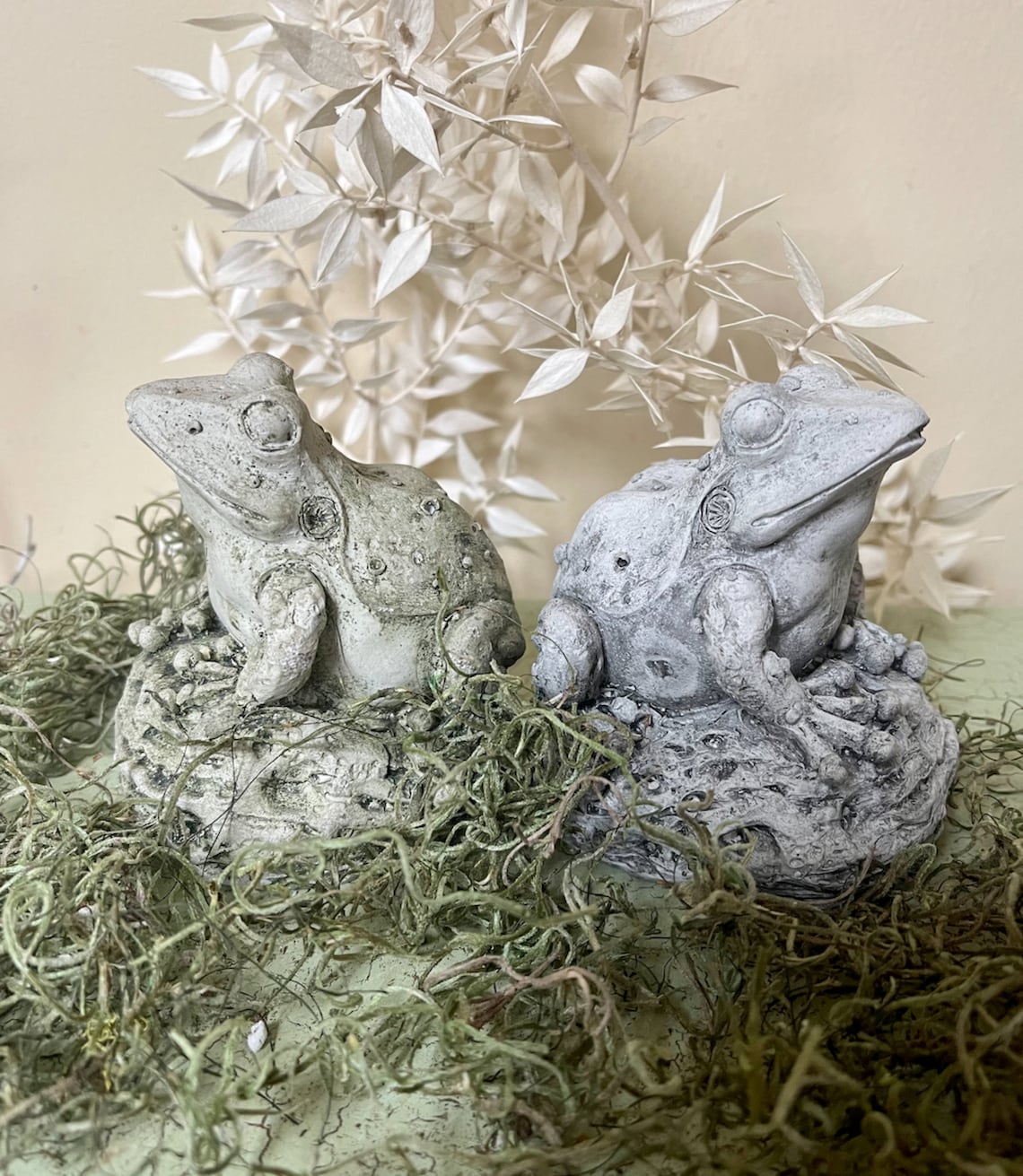 Frog and Toad Garden Statues Frog Statues Toad Garden - Etsy
