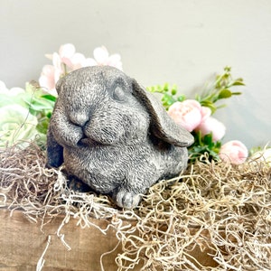 Realistic Bunny Statue Bunny Rabbit Statue for Garden Concrete Cement ...
