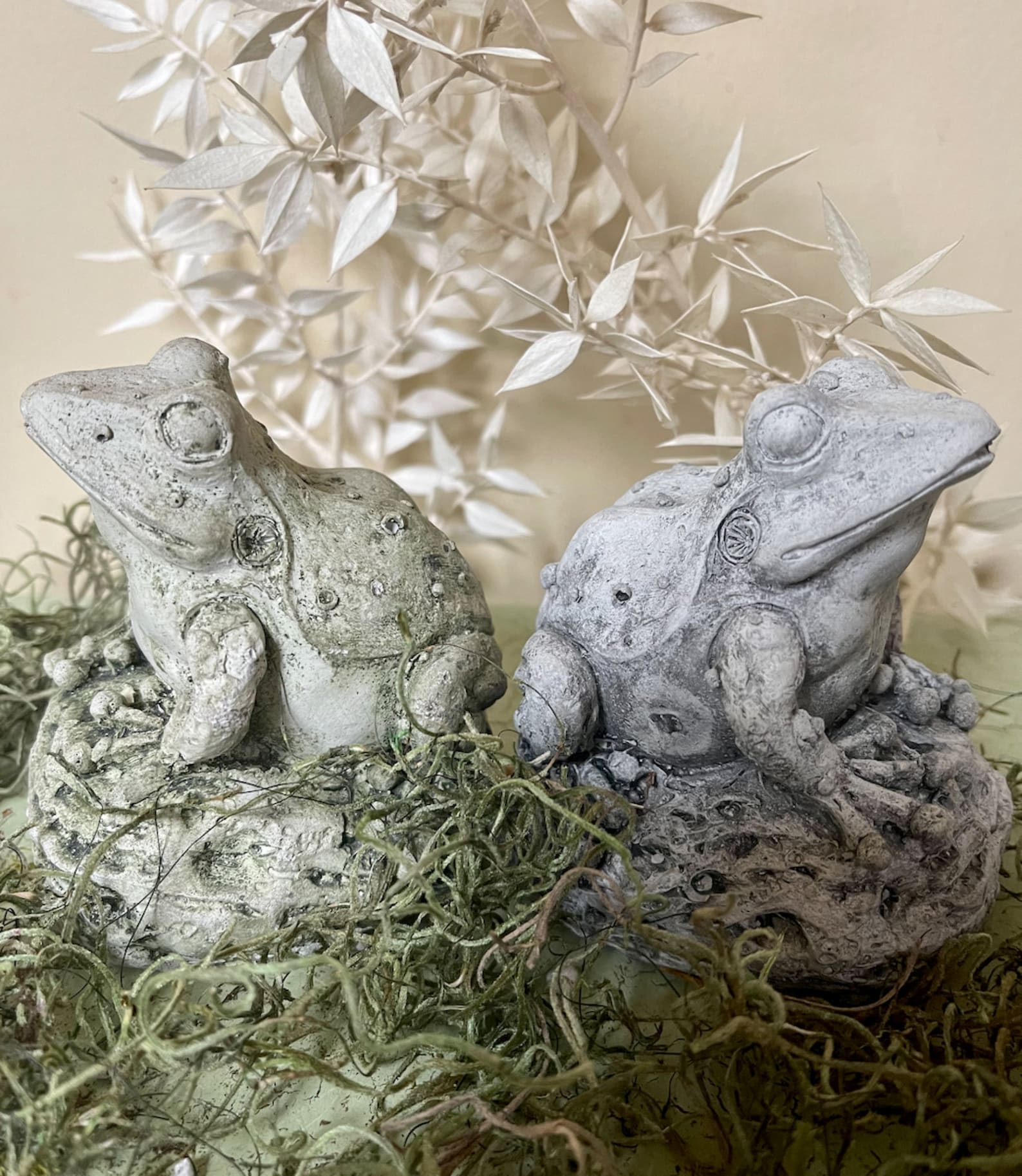 Frog and Toad Garden Statues Frog Statues Toad Garden - Etsy