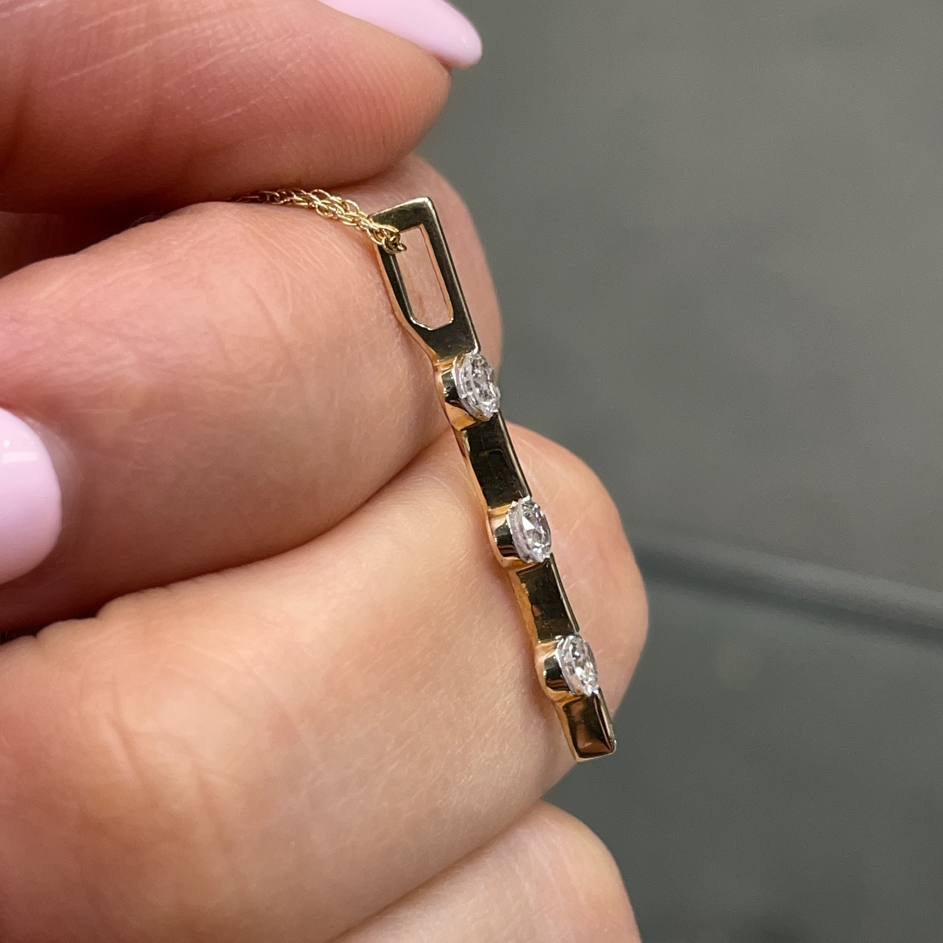 14k Solid Gold Diamond Vertical Bar Necklace - 3 Stone Vertical Line ...