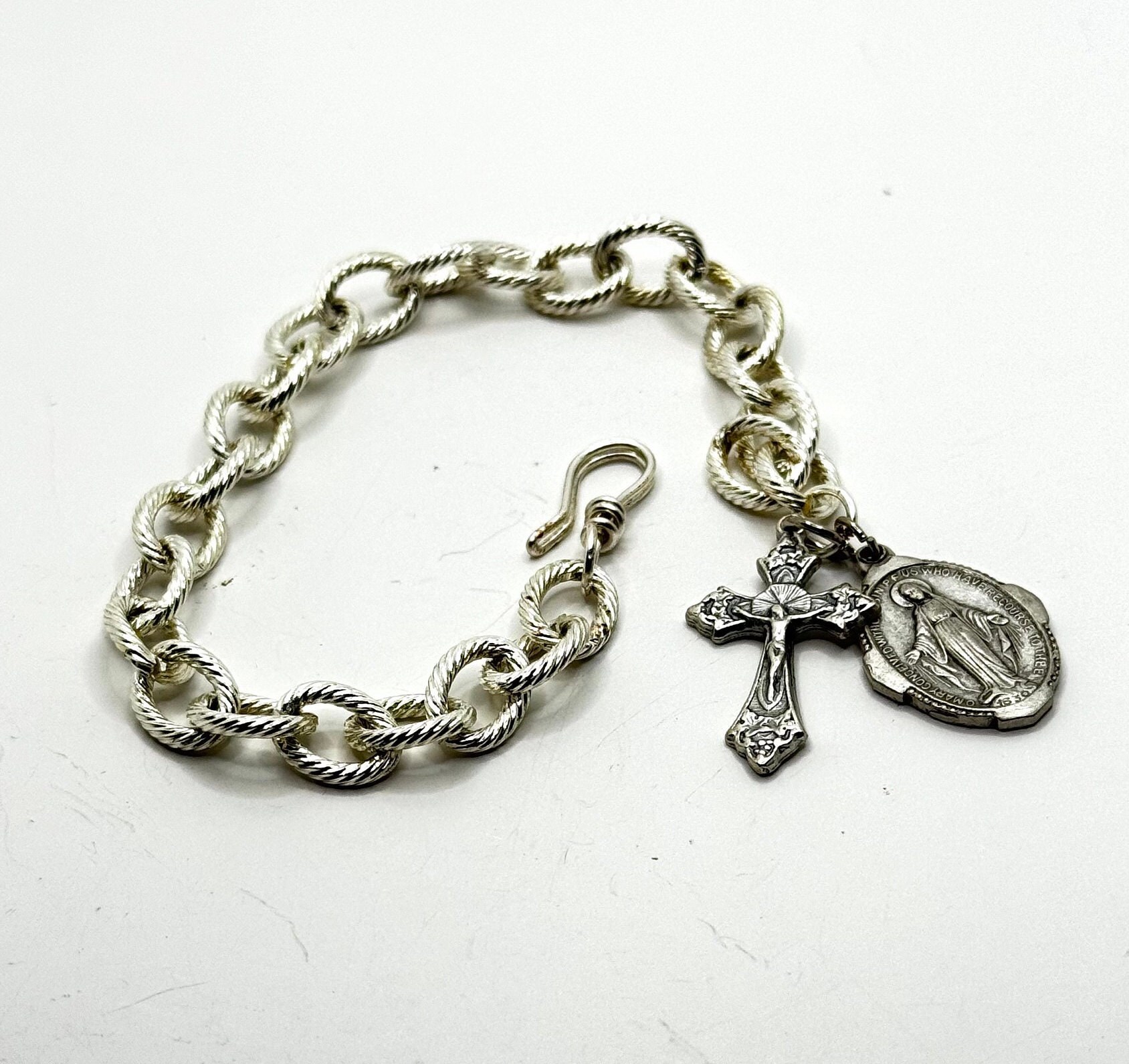 Virgin Mary Consecration Bracelet, Miraculous Medal, Handmade Chain - Etsy