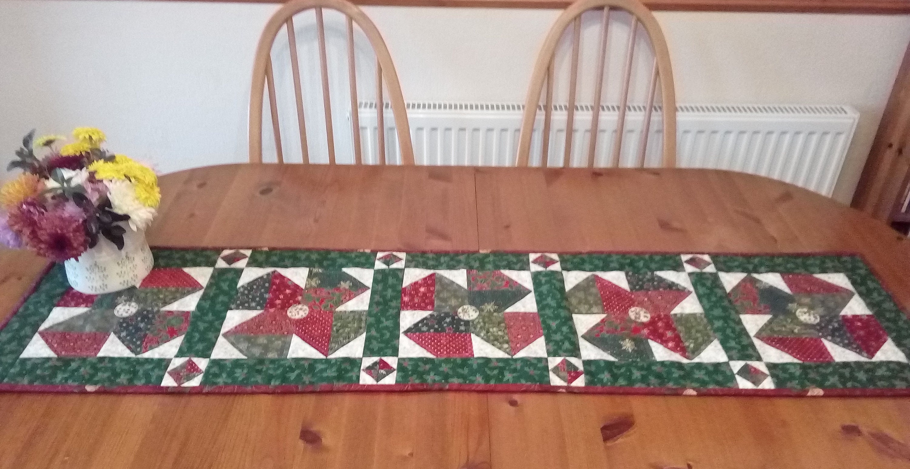 Easy Flower Christmas Table Runner PDF - Etsy