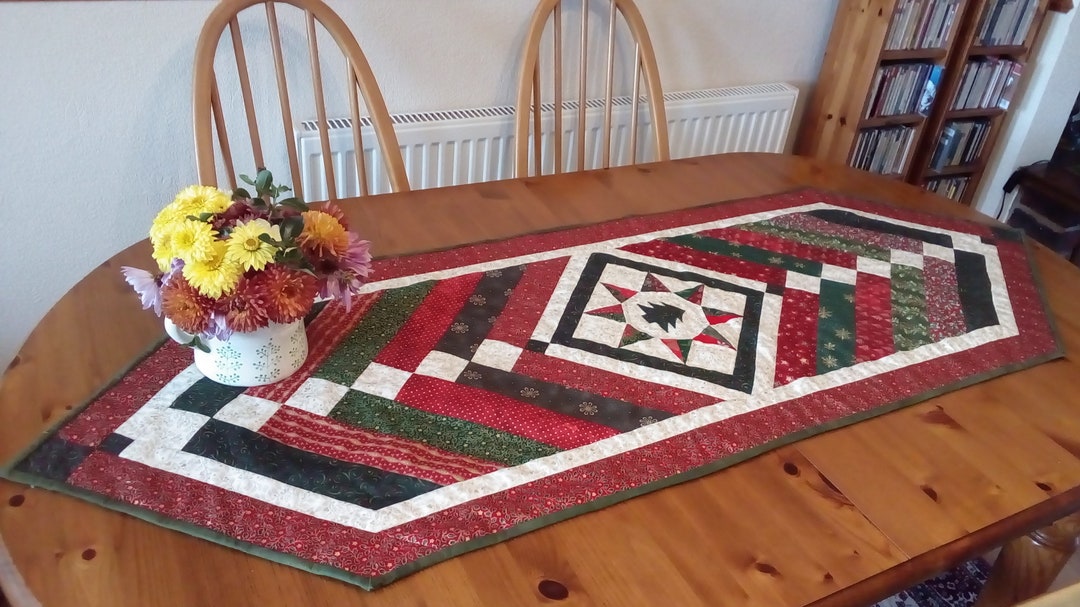 Christmas Tree Braid Table Runner PDF - Etsy