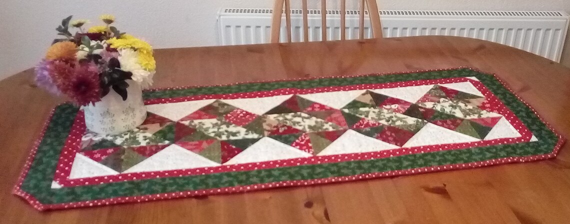 Christmas Twist Table Runner PDF - Etsy