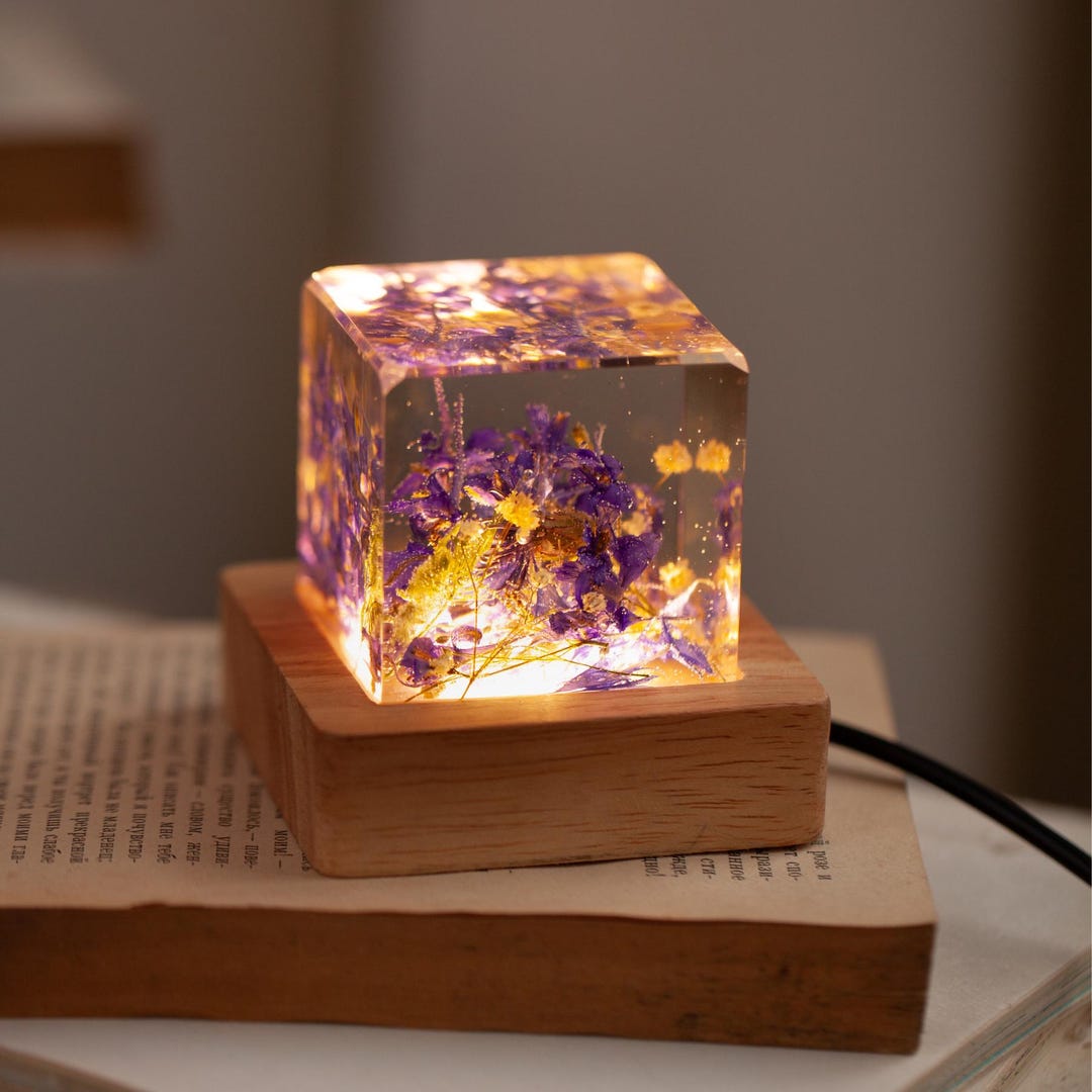 Resin Flower Night Light Epoxy Lamp With Real Dried Flowers USB Powered ...