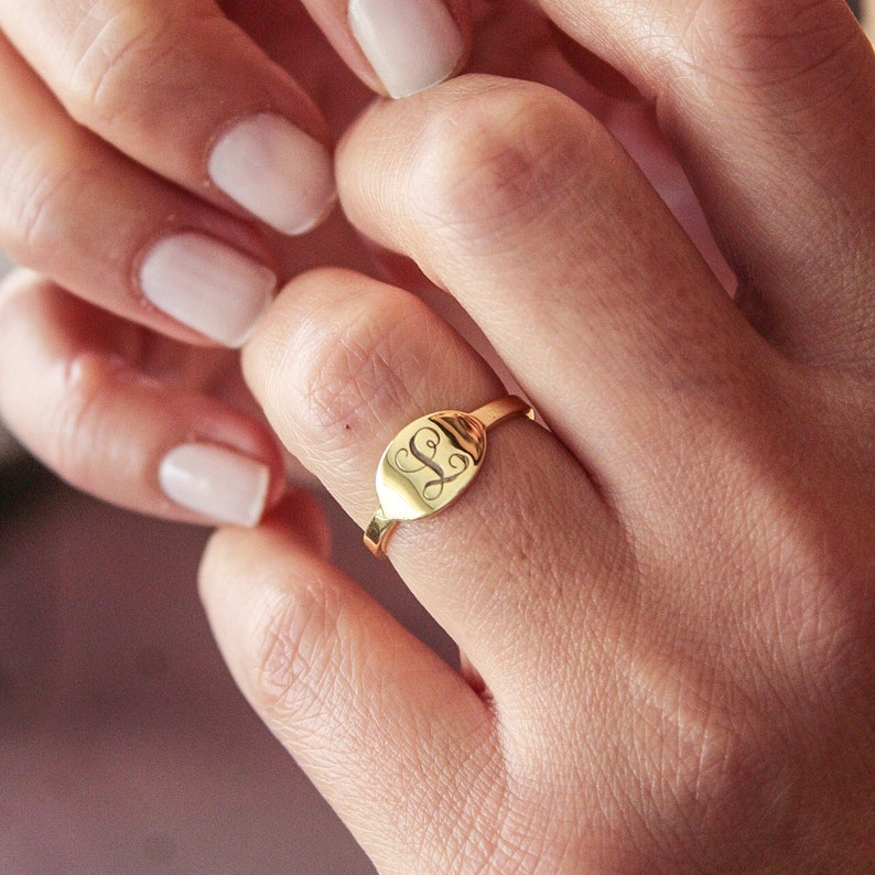 14K Solid Gold Signet Ring-tiny Signet Ring-personalized - Etsy