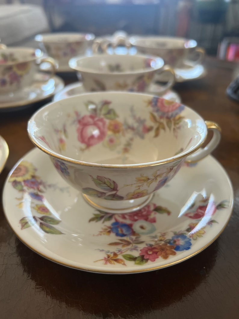 Charming Vintage Set of 8 Castleton China USA sunnybrooke Footed Tea ...
