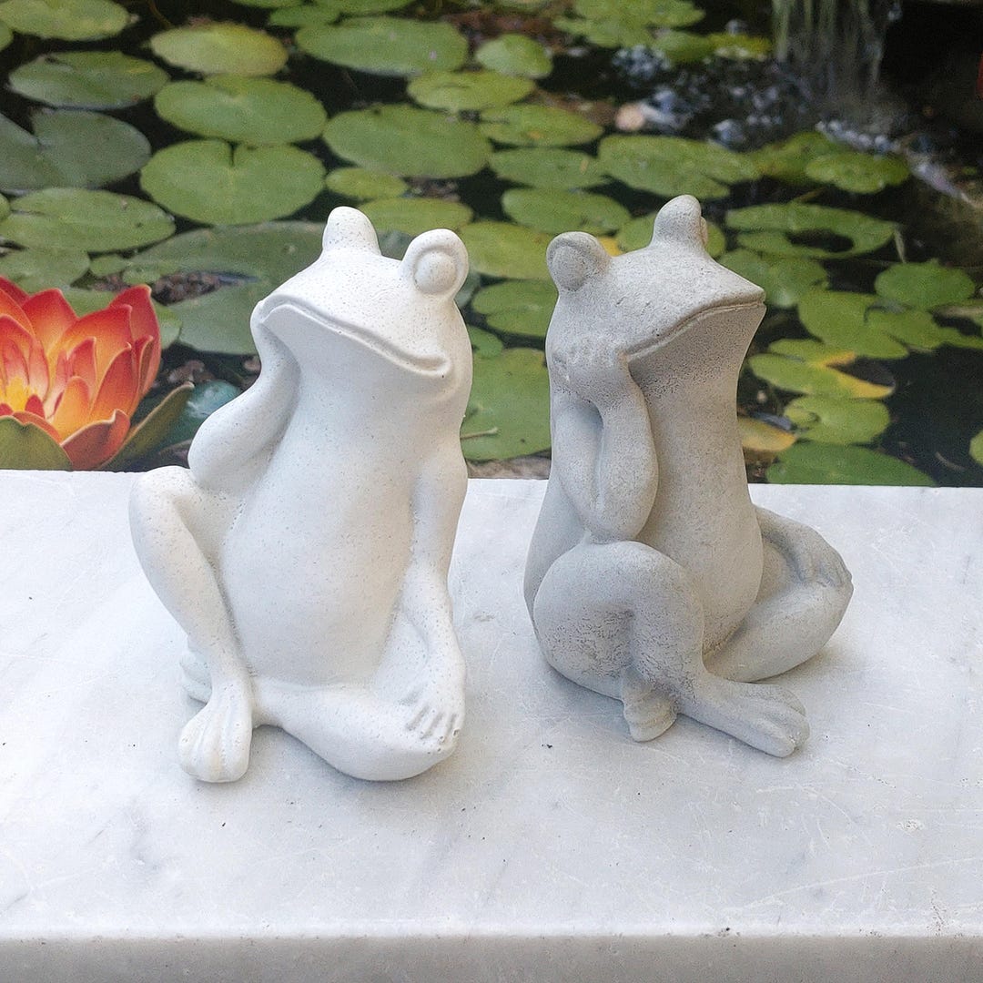 Concrete Frog, Sitting Concrete Frog, White or Grey / Concrete ...