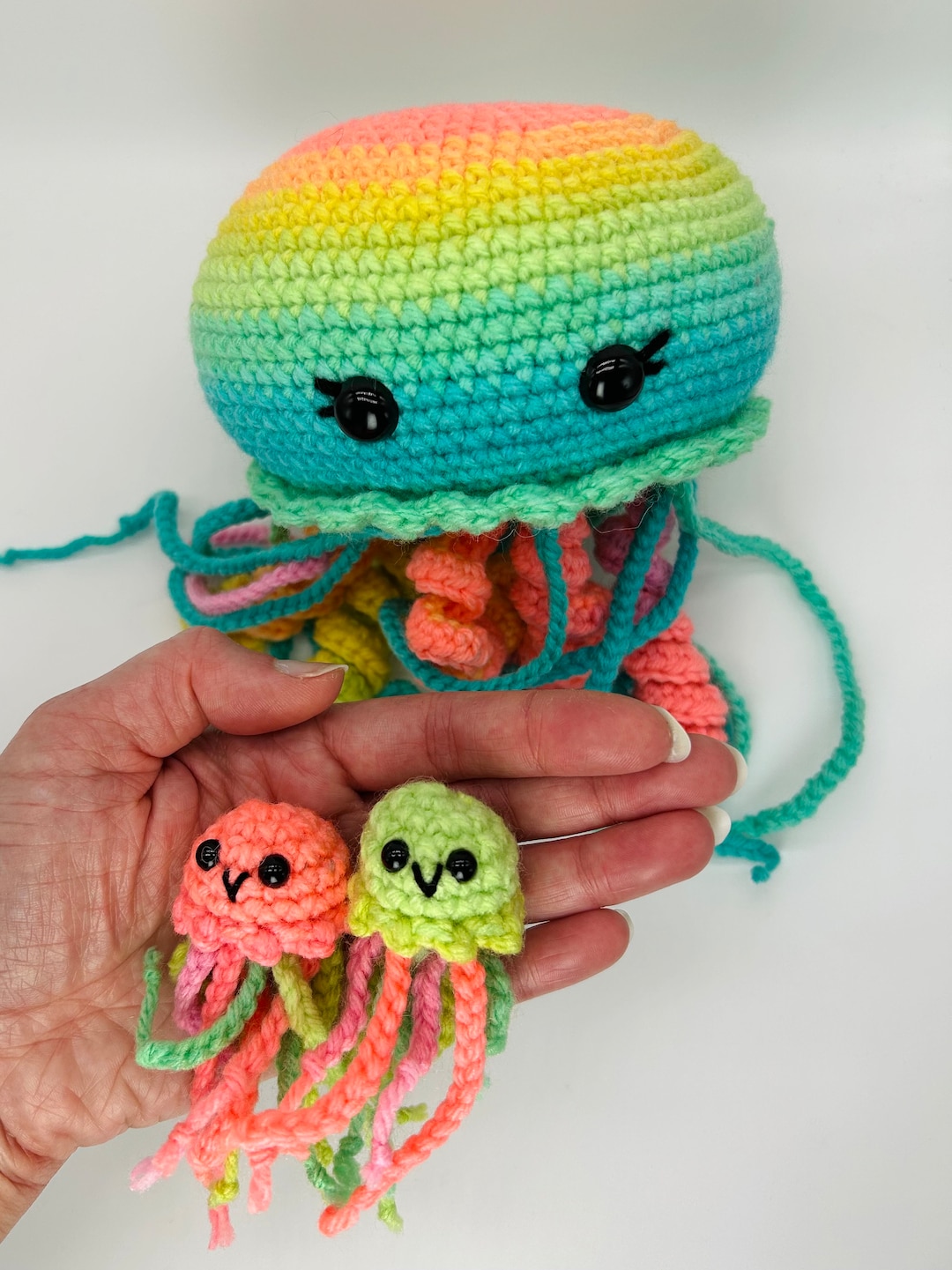 Mama Jellyfish With 2 Babies Inside – Kawaii Jellyfish Crochet Toy - Etsy