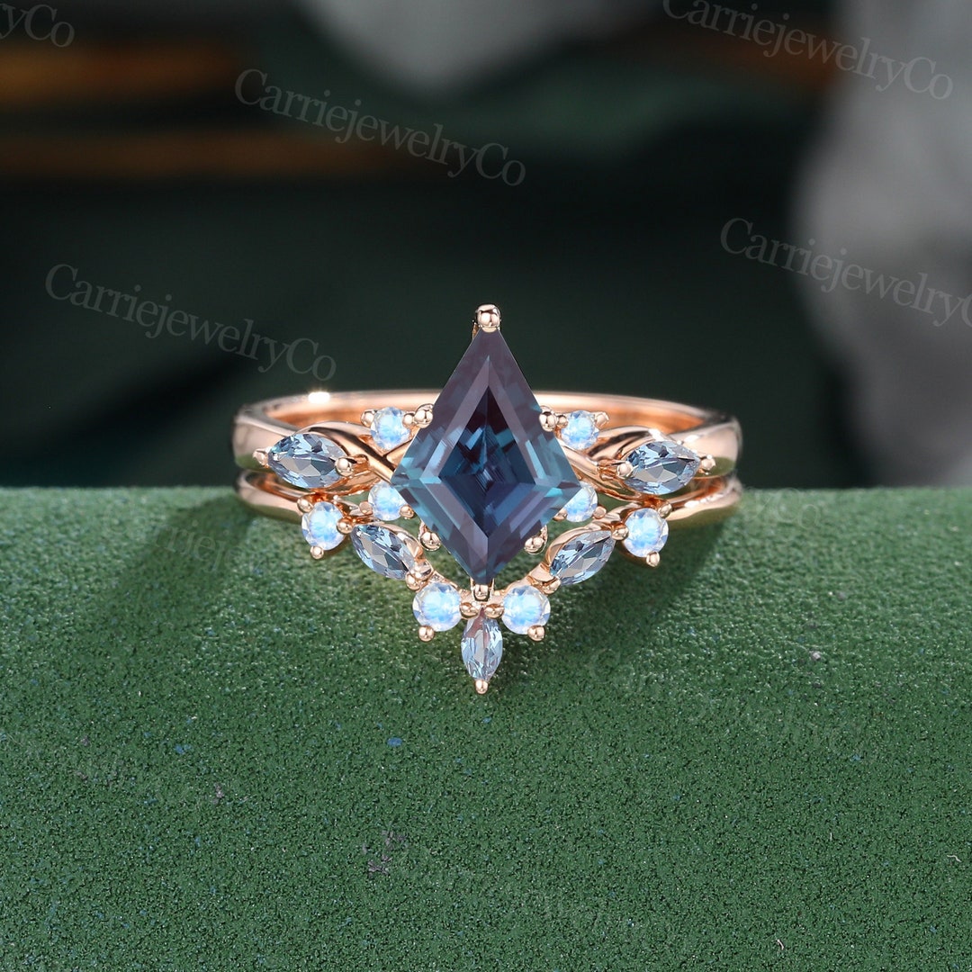 Kite Cut Alexandrite Engagement Ring Set Unique Rose Gold Marquise ...