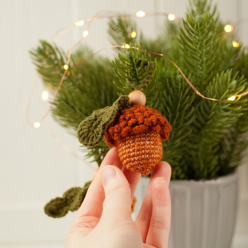 Crochet Pattern Acorn Christmas Tree Decoration, Winter Cozy Hugge ...