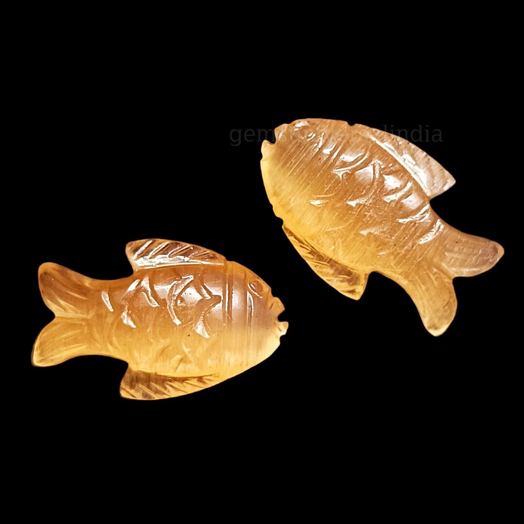 Natural Peach Moonstone Fish Carved Gemstone, Flashy Moonstone Fish ...