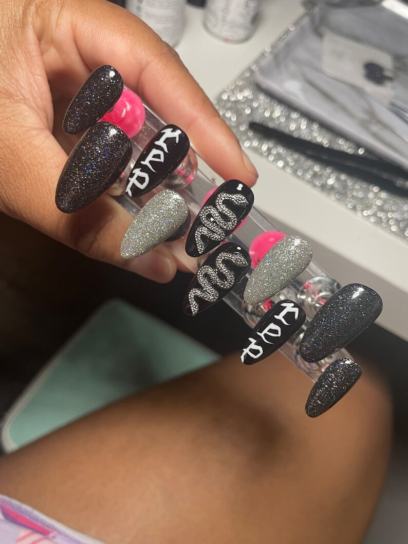 Reputation Era Taylor Swift Nails - Etsy