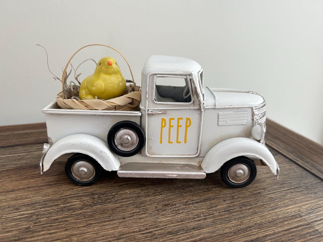 Peep Decor - Peep - Peep Tiered Tray Decor - Tiered Tray - Basket Chick ...