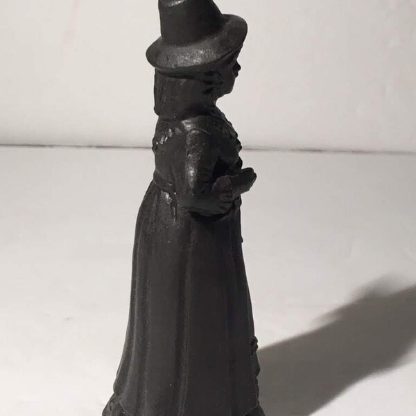 Welsh Lady Figurine - Etsy