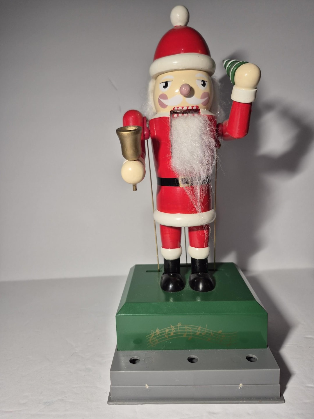 Animatronic Wooden Nutcracker Santa Clause Musical Santa Claus is ...