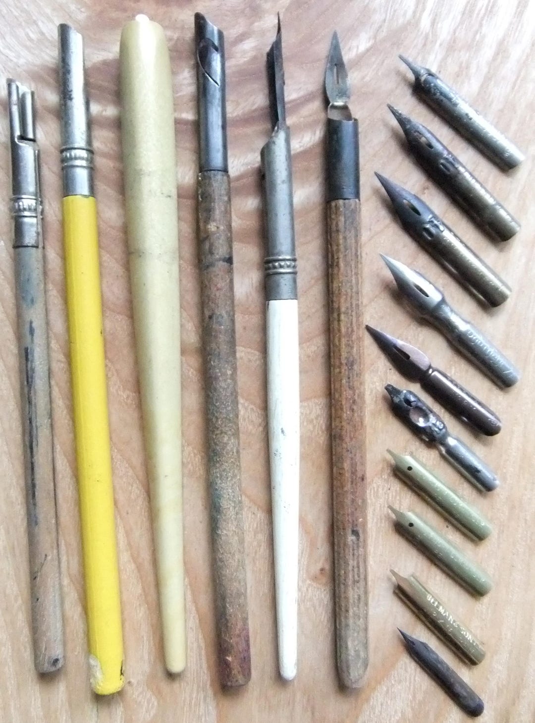 Rare, Vintage Joblot of Dip Pens / Calligraphy Pens With Some Nibs Used ...