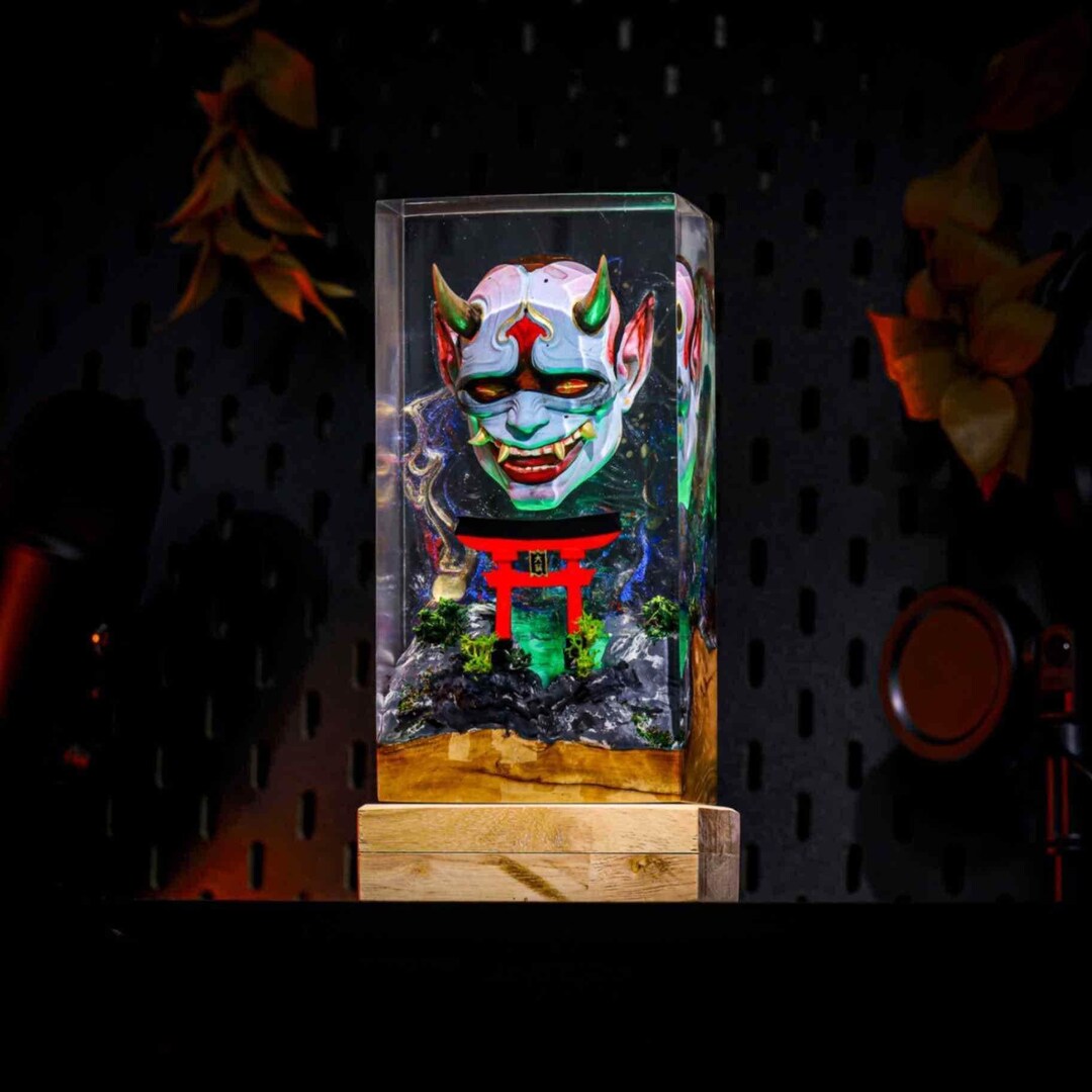Ori Hannya Japanese Devil Mask Night Light, Traditional Art Resin Lamp ...