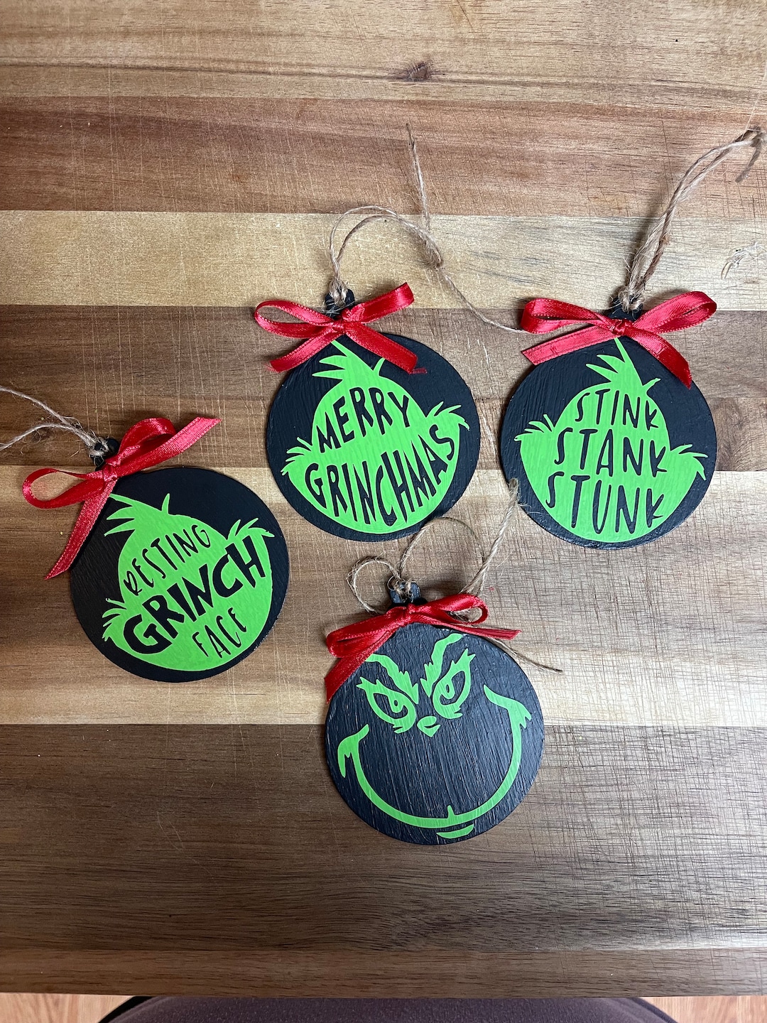 The Grinch Wooden Circle Christmas Ornaments - Etsy