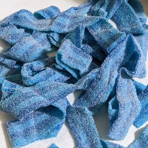 Lil' Sugar Mama's 12 Berry Blue Pucker Your Mother SOUR Belts Candy ...