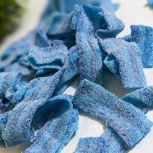 Lil' Sugar Mama's 12 Berry Blue Pucker Your Mother SOUR Belts Candy ...