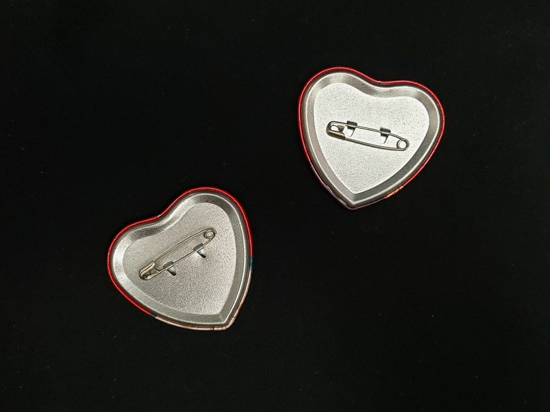 Miku & Len Heart Shaped Button Pin - Etsy