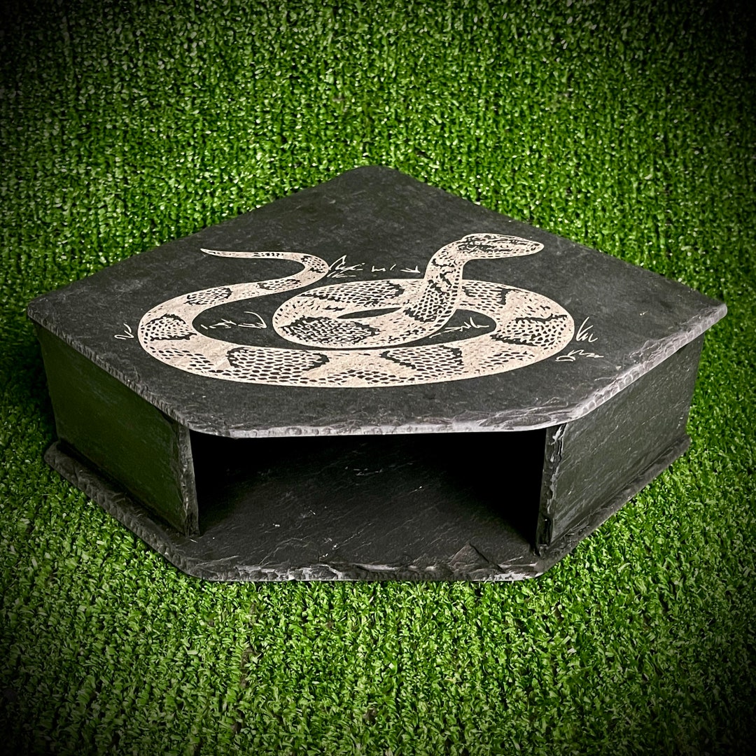 SNAKE 20x20x7cm Slate Corner Cave Will Go in Either Corner or - Etsy