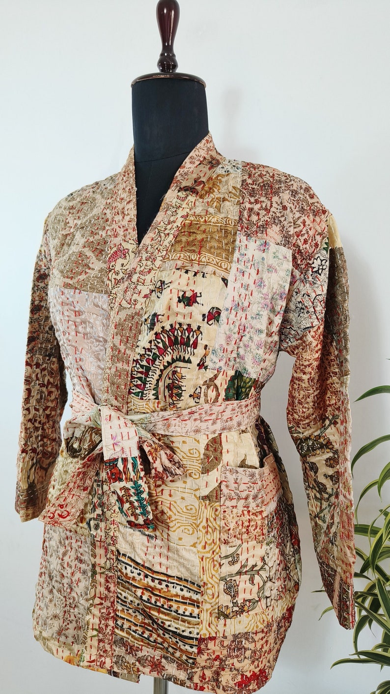 Short Silk Kimono Style Short Jacket With Pockets and Tie-up in Biege ...