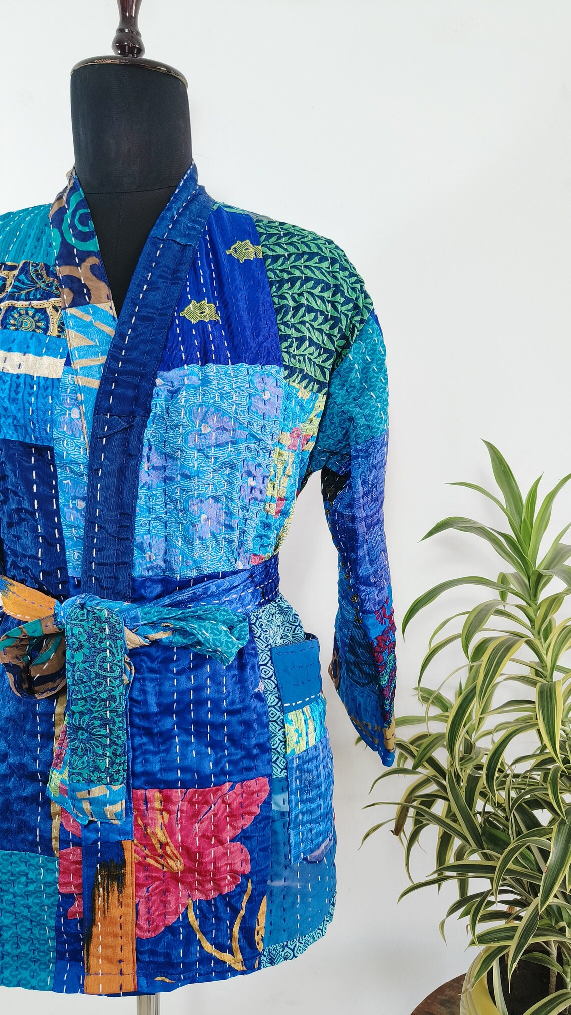 Short Silk Kimono Style Short Jacket With Pockets and Tie-up in ...