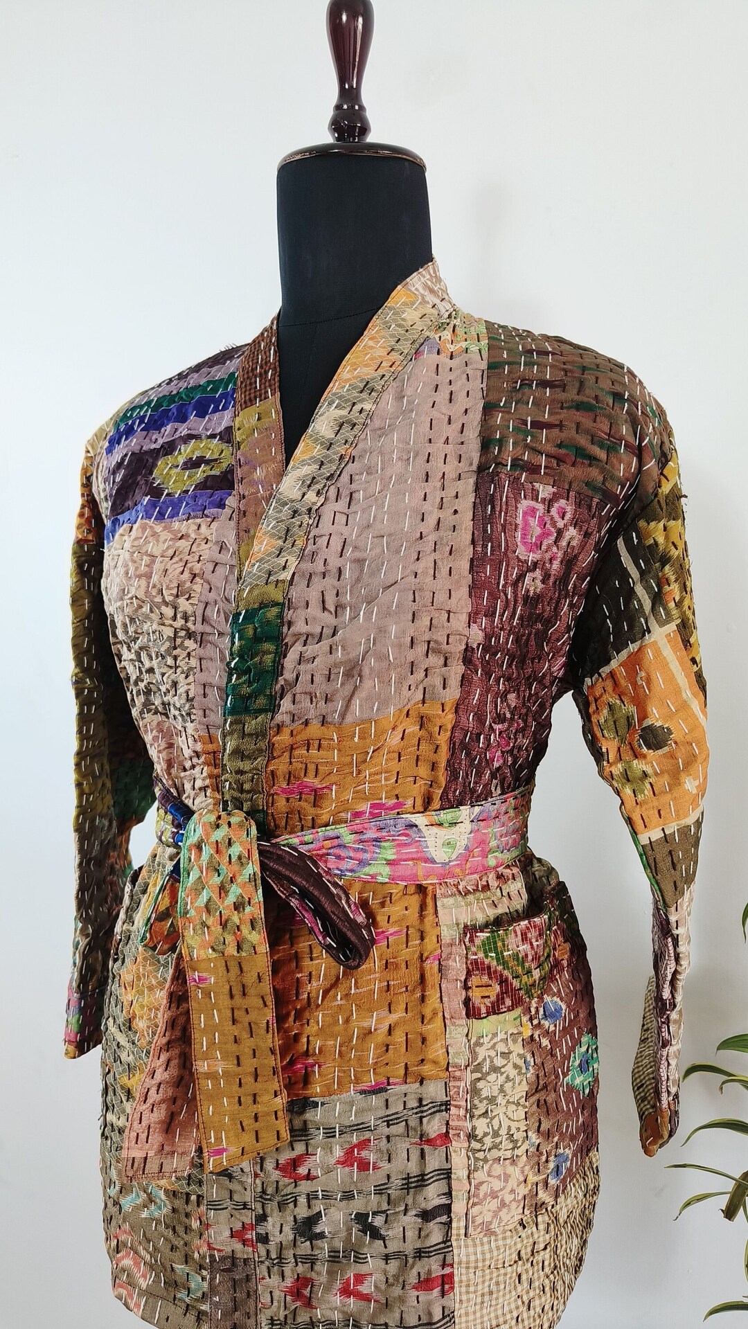 Short Silk Kimono Style Short Jacket With Pockets and Tie-up in Beige ...